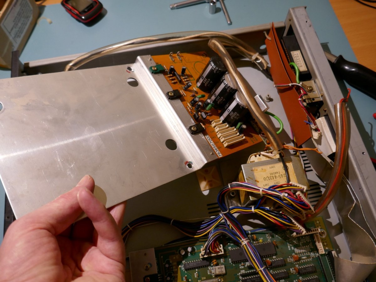 MKS70 Internal Disassembly | Super Synth Projects